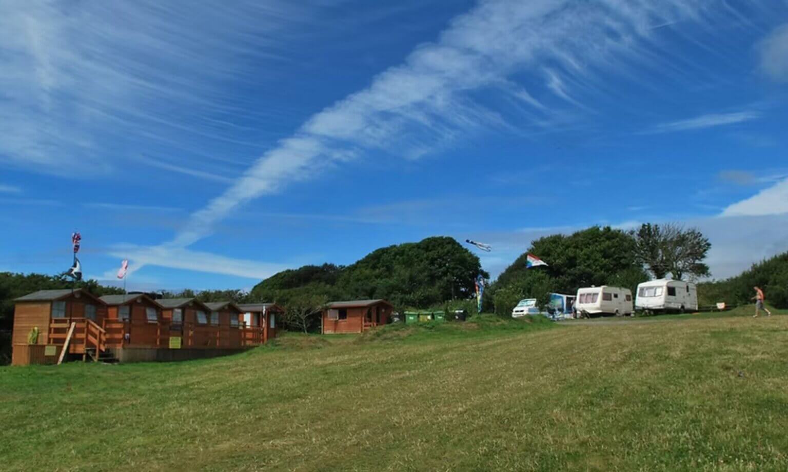 Cornwall’s Most Scenic Campsites: Wake Up to Stunning Views - CornishStuff