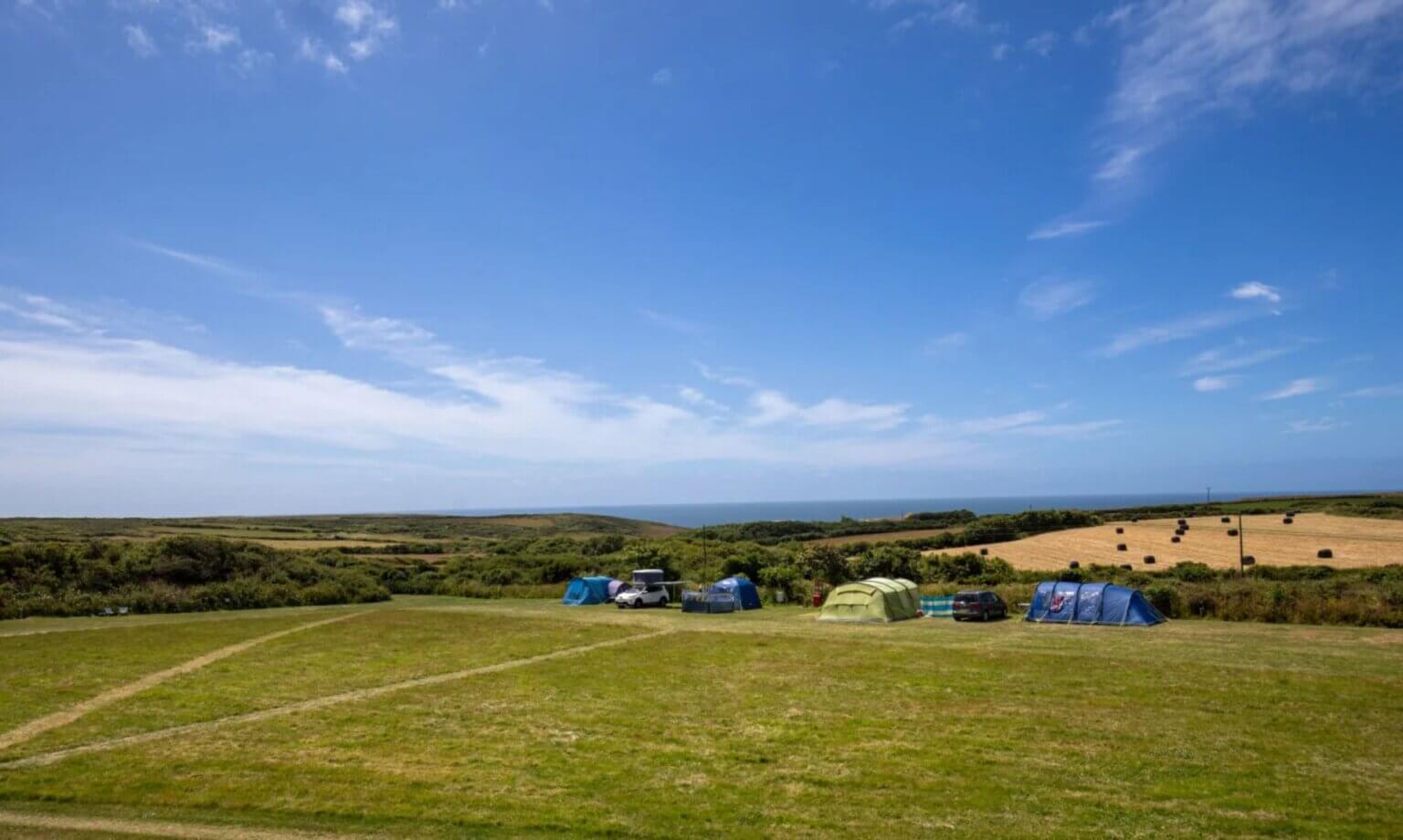Cornwall’s Most Scenic Campsites: Wake Up to Stunning Views - CornishStuff