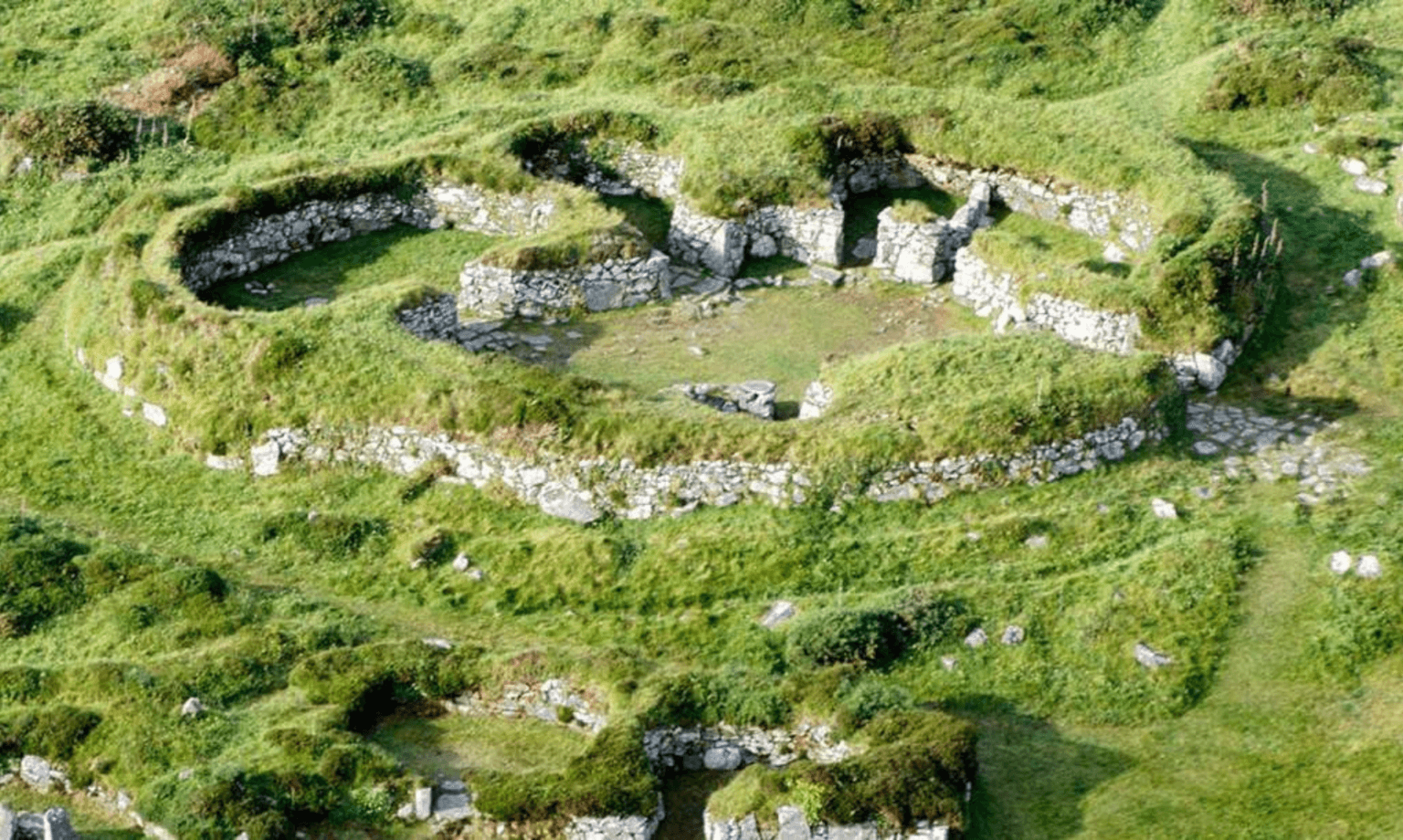 Top 10 Historic Sites in Cornwall You Must See - CornishStuff