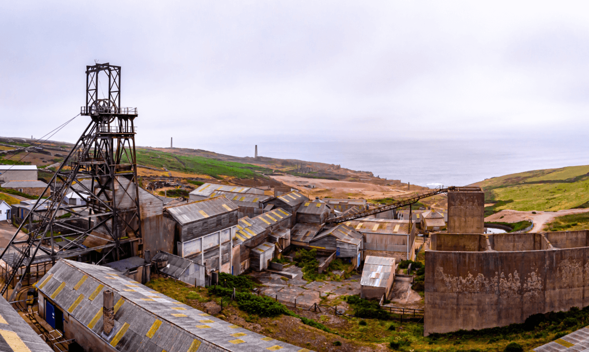 Top 10 Historic Sites in Cornwall You Must See - CornishStuff